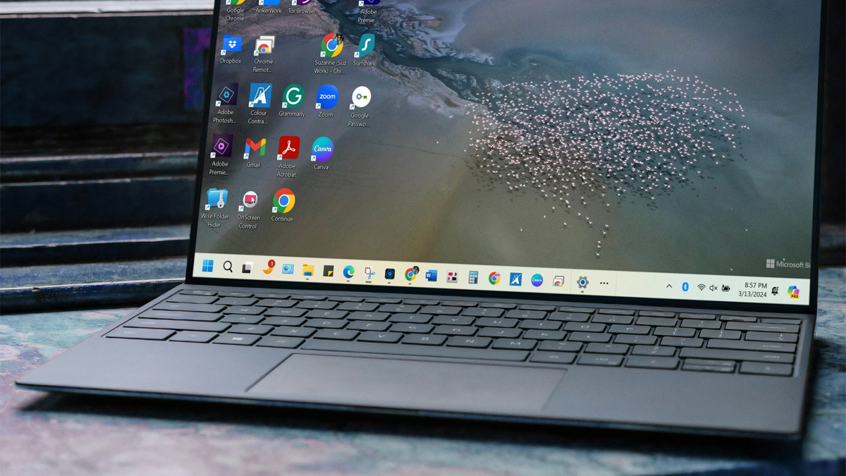 Can you move the Windows 11 taskbar? Nope! - Techlicious